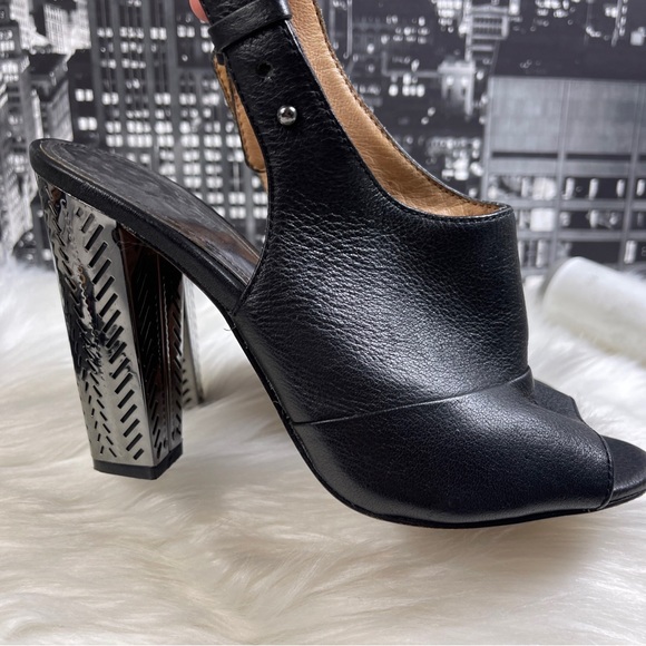 Coach | Shoes | Coach Black Pebbled Leather Slingback 4 Heels Lillie ...
